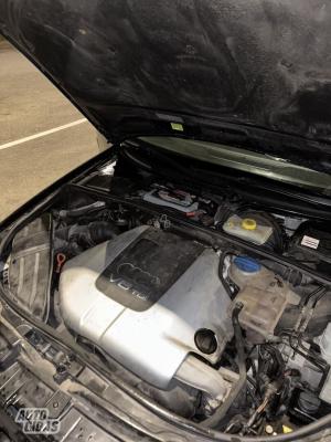 Melns Audi A4 2005 Kupiškis, ar dzinēja tilpumu 2.50 L un nobraukumu 410 tūkst. km par 2000 €, foto 12 vietnē AUTOMOTO.COM.LV