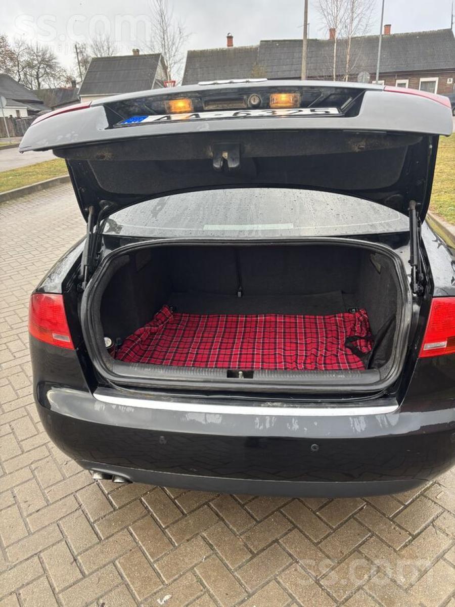 Black Audi A4 2006 in Daugavpils, with an engine capacity of 1.90 L and mileage of 320 thousand km for 3200 €, photo 8 on AUTOMOTO.COM.LV