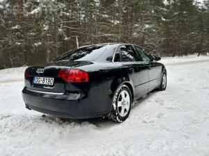 Black Audi A4 2006 in Riga, with an engine capacity of 1.90 L and mileage of 319 thousand km for 3450 €, photo 4 on AUTOMOTO.COM.LV