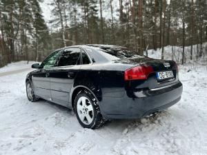 Black Audi A4 2006 in Riga, with an engine capacity of 1.90 L and mileage of 319 thousand km for 3450 €, photo 5 on AUTOMOTO.COM.LV