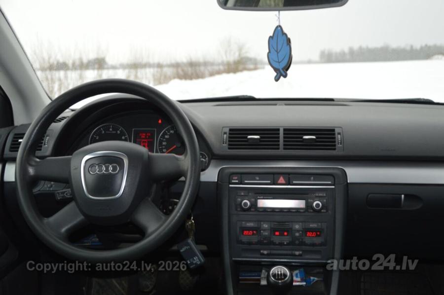 Melns Audi A4 2006 Pērnava, ar dzinēja tilpumu 1.80 L un nobraukumu 209 tūkst. km par 5500 €, foto 8 vietnē AUTOMOTO.COM.LV