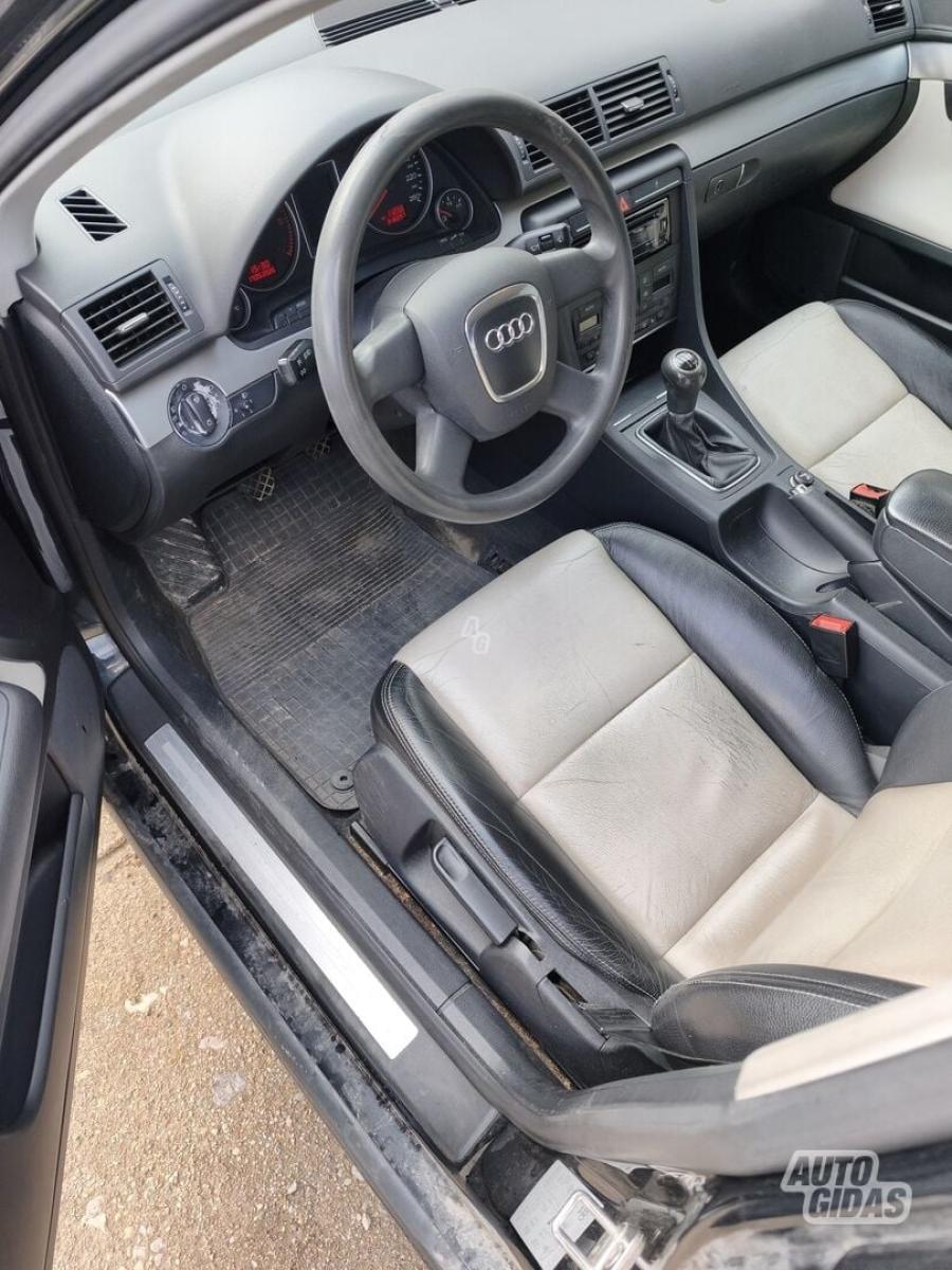 Black Audi A4 2006 in Kupiskis, with an engine capacity of 2.00 L and mileage of 316 thousand km for 1400 €, photo 12 on AUTOMOTO.COM.LV