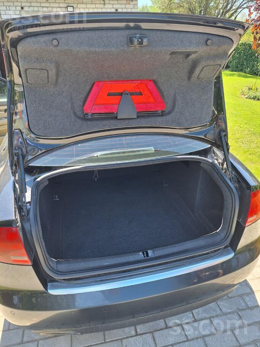 Melns Audi A4 2006 Bauska, ar dzinēja tilpumu 1.90 L un nobraukumu 318 tūkst. km par 3600 €, foto 7 vietnē AUTOMOTO.COM.LV