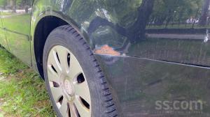 Melns Audi A4 2006 Liepāja, ar dzinēja tilpumu 2.00 L un nobraukumu 376 tūkst. km par 1600 €, foto 11 vietnē AUTOMOTO.COM.LV