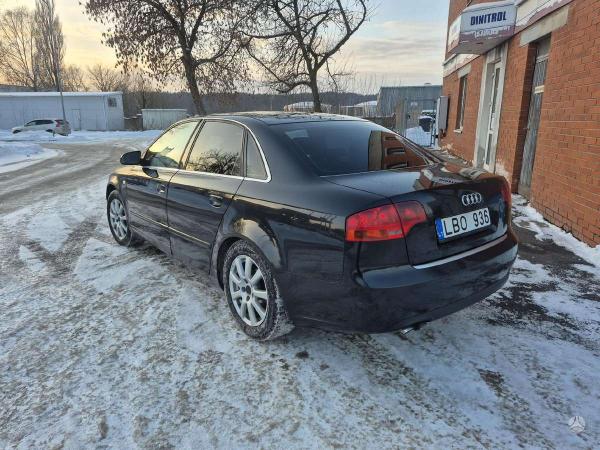 Black Audi A4 2007 in Vilnius, with an engine capacity of 1.97 L and mileage of 340 thousand km for 2200 €, photo 8 on AUTOMOTO.COM.LV