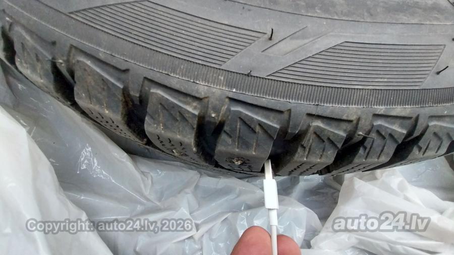 Черный Ауди А4 2007 в Пылва, объемом двигателя 1.80 л и пробегом 306 тыс. км за 3300 €, фото 13 на AUTOMOTO.COM.LV
