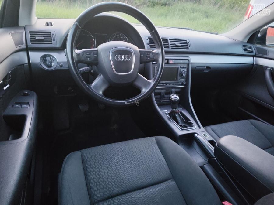 Melns Audi A4 2007 Viļņa, ar dzinēja tilpumu 1.90 L un nobraukumu 390 tūkst. km par 900 €, foto 8 vietnē AUTOMOTO.COM.LV