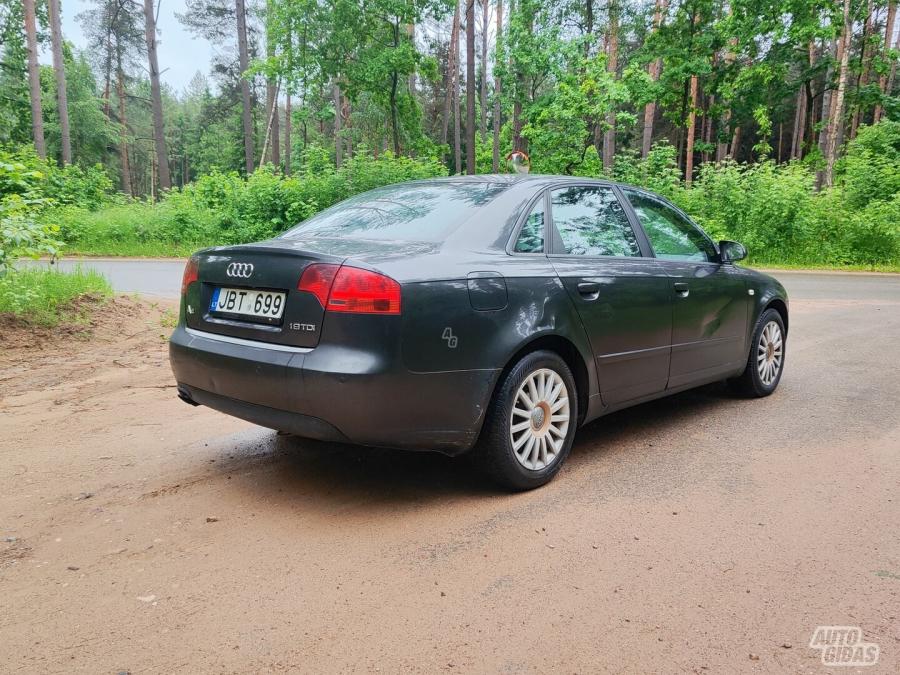 Черный Ауди А4 2007 в Вильнюс, объемом двигателя 1.90 л и пробегом 390 тыс. км за 900 €, фото 5 на AUTOMOTO.COM.LV