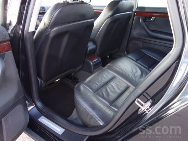 Black Audi A4 2007 in Riga, with an engine capacity of 2.00 L and mileage of 297 thousand km for 3550 €, photo 7 on AUTOMOTO.COM.LV