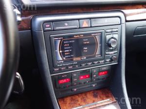 Black Audi A4 2007 in Riga, with an engine capacity of 2.00 L and mileage of 297 thousand km for 3550 €, photo 10 on AUTOMOTO.COM.LV