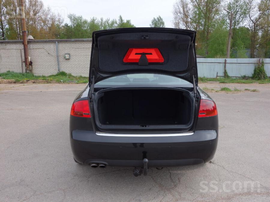 Black Audi A4 2007 in Riga, with an engine capacity of 2.00 L and mileage of 297 thousand km for 3550 €, photo 24 on AUTOMOTO.COM.LV