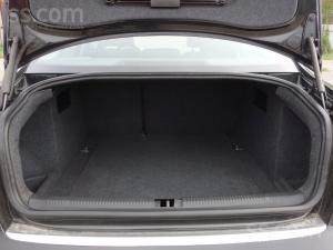 Black Audi A4 2007 in Riga, with an engine capacity of 2.00 L and mileage of 297 thousand km for 3550 €, photo 26 on AUTOMOTO.COM.LV