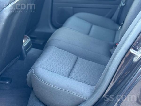 Melns Audi A4 2007 Rīga, ar dzinēja tilpumu 2.70 L un nobraukumu 264 tūkst. km par 2350 €, foto 10 vietnē AUTOMOTO.COM.LV