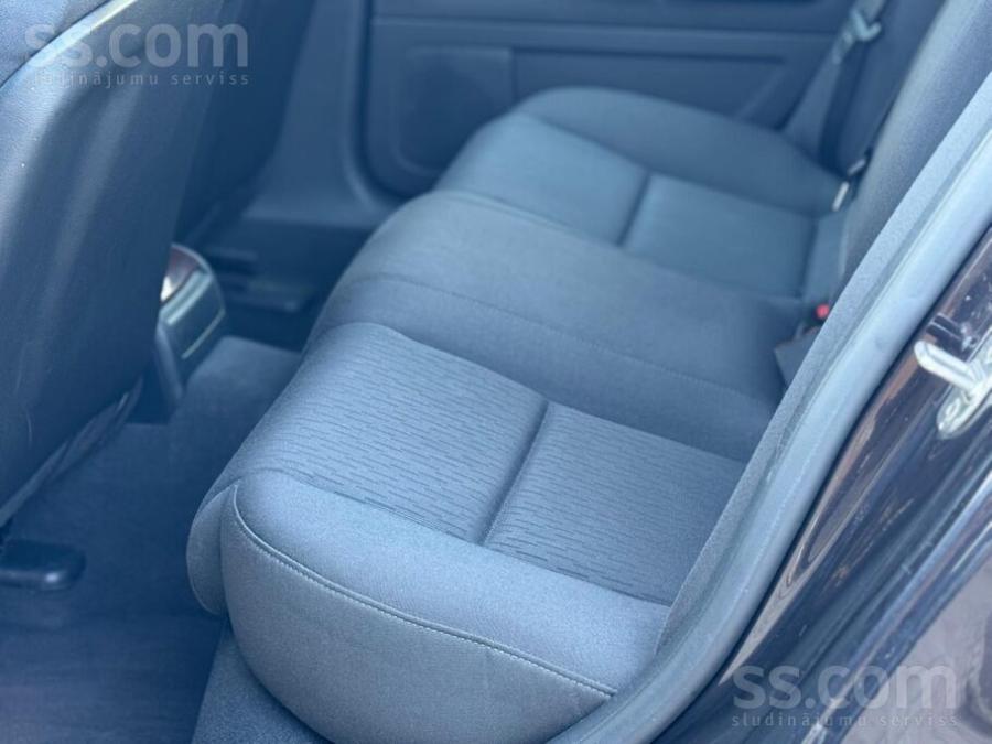 Melns Audi A4 2007 Rīga, ar dzinēja tilpumu 2.70 L un nobraukumu 264 tūkst. km par 2350 €, foto 11 vietnē AUTOMOTO.COM.LV