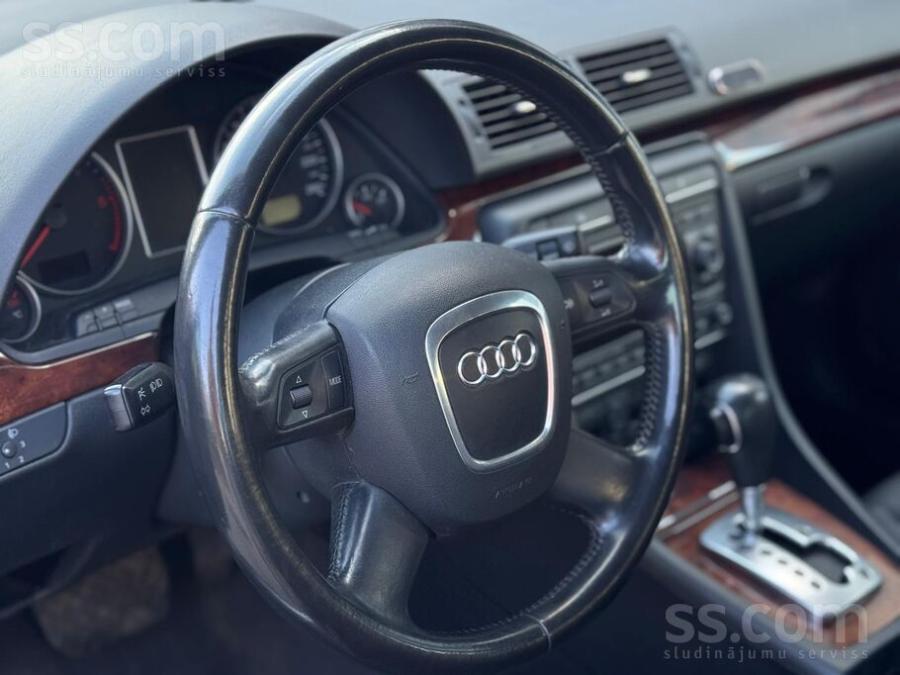 Melns Audi A4 2007 Rīga, ar dzinēja tilpumu 2.70 L un nobraukumu 264 tūkst. km par 2350 €, foto 14 vietnē AUTOMOTO.COM.LV