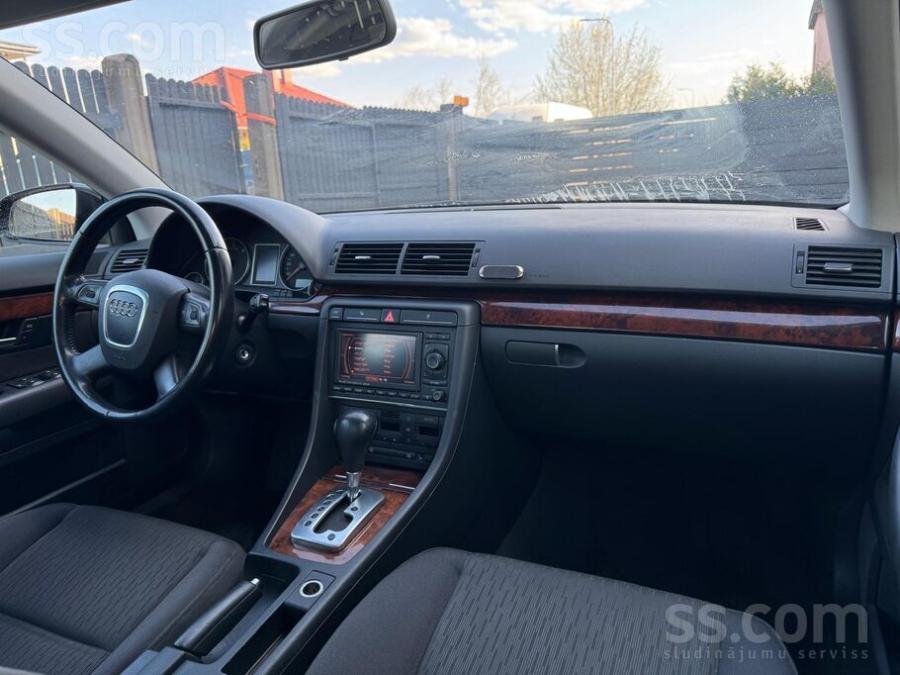 Melns Audi A4 2007 Rīga, ar dzinēja tilpumu 2.70 L un nobraukumu 264 tūkst. km par 2350 €, foto 15 vietnē AUTOMOTO.COM.LV