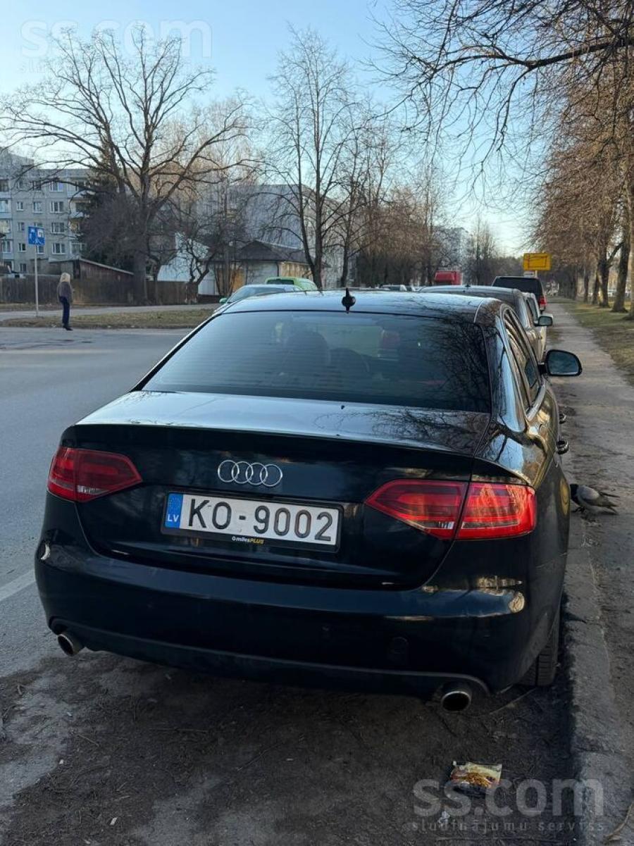 Melns Audi A4 2007 Rīga, ar dzinēja tilpumu 2.70 L un nobraukumu 325 tūkst. km par 4500 €, foto 3 vietnē AUTOMOTO.COM.LV