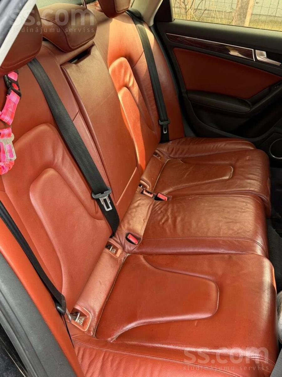 Melns Audi A4 2007 Rīga, ar dzinēja tilpumu 2.70 L un nobraukumu 325 tūkst. km par 4500 €, foto 11 vietnē AUTOMOTO.COM.LV
