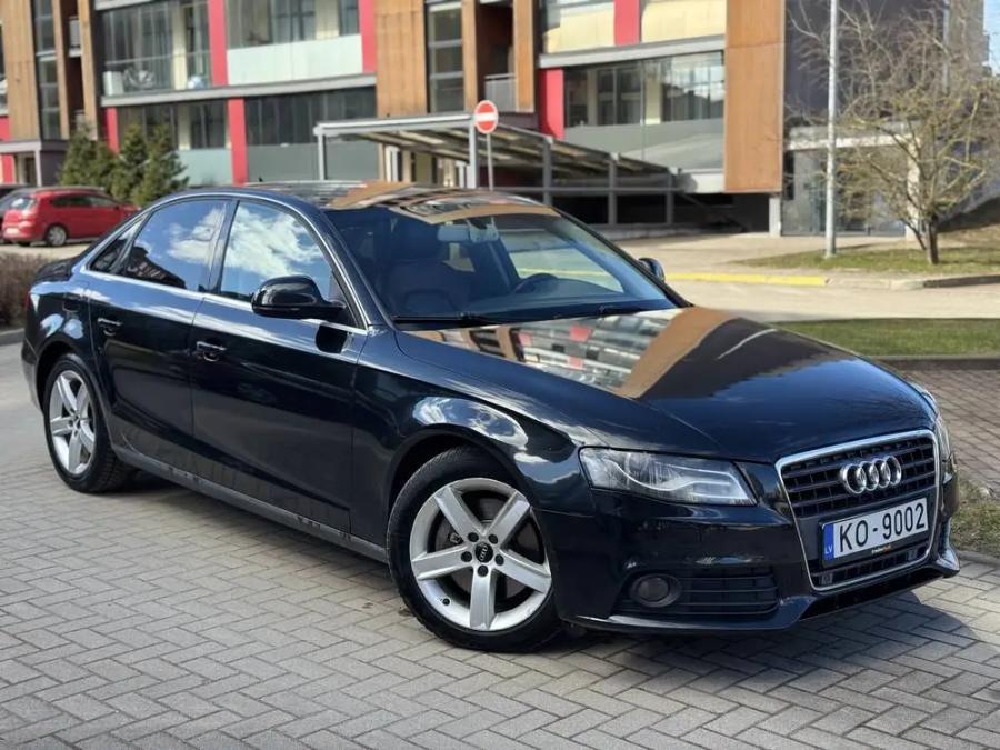 Melns Audi A4 2007 Rīga, ar dzinēja tilpumu 2.70 L un nobraukumu 325 tūkst. km par 5490 €, foto 1 vietnē AUTOMOTO.COM.LV
