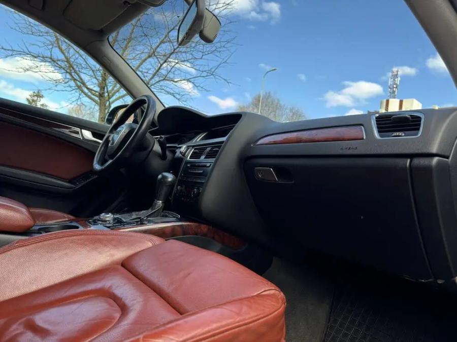 Melns Audi A4 2007 Rīga, ar dzinēja tilpumu 2.70 L un nobraukumu 325 tūkst. km par 5490 €, foto 9 vietnē AUTOMOTO.COM.LV