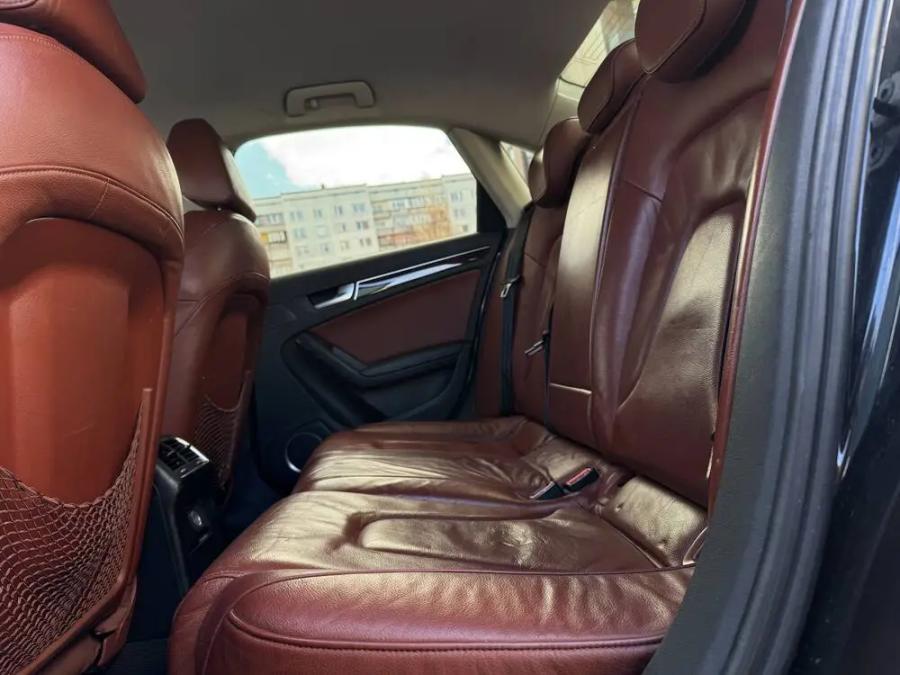 Melns Audi A4 2007 Rīga, ar dzinēja tilpumu 2.70 L un nobraukumu 325 tūkst. km par 5490 €, foto 10 vietnē AUTOMOTO.COM.LV