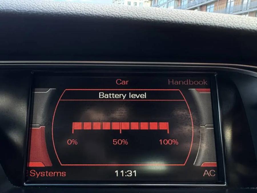 Melns Audi A4 2007 Rīga, ar dzinēja tilpumu 2.70 L un nobraukumu 325 tūkst. km par 5490 €, foto 24 vietnē AUTOMOTO.COM.LV