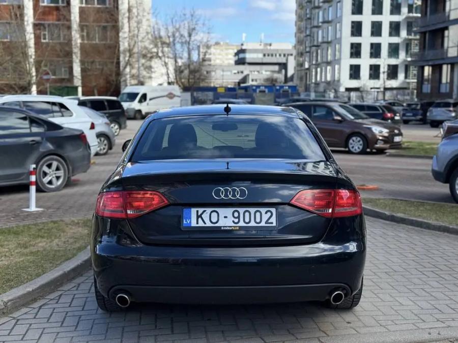 Black Audi A4 2007 in Riga, with an engine capacity of 2.70 L and mileage of 325 thousand km for 5490 €, photo 5 on AUTOMOTO.COM.LV