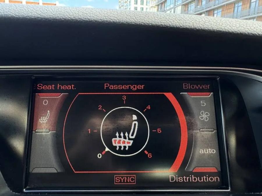 Black Audi A4 2007 in Riga, with an engine capacity of 2.70 L and mileage of 325 thousand km for 5490 €, photo 28 on AUTOMOTO.COM.LV