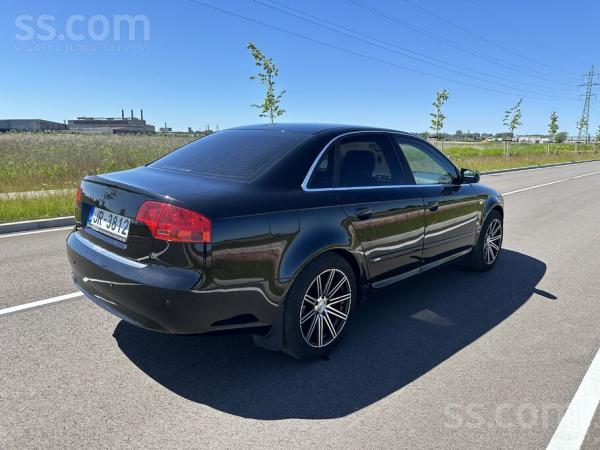 Melns Audi A4 2007 Liepāja, ar dzinēja tilpumu 2.00 L un nobraukumu 352 tūkst. km par 3500 €, foto 3 vietnē AUTOMOTO.COM.LV