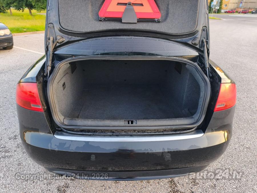 Melns Audi A4 2007 Tartu, ar dzinēja tilpumu 2.00 L un nobraukumu 0 tūkst. km par 1999 €, foto 12 vietnē AUTOMOTO.COM.LV