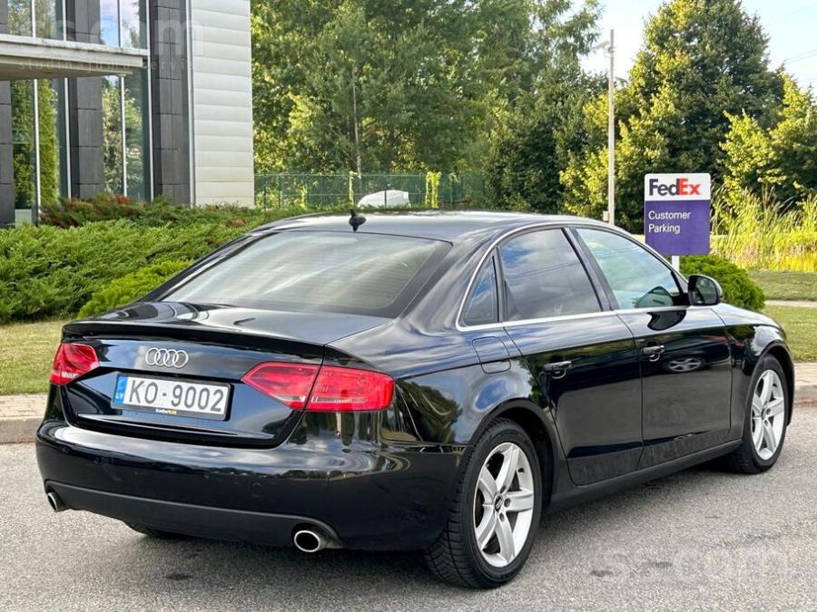 Black Audi A4 2007 in Riga, with an engine capacity of 2.70 L and mileage of 326 thousand km for 3950 €, photo 13 on AUTOMOTO.COM.LV