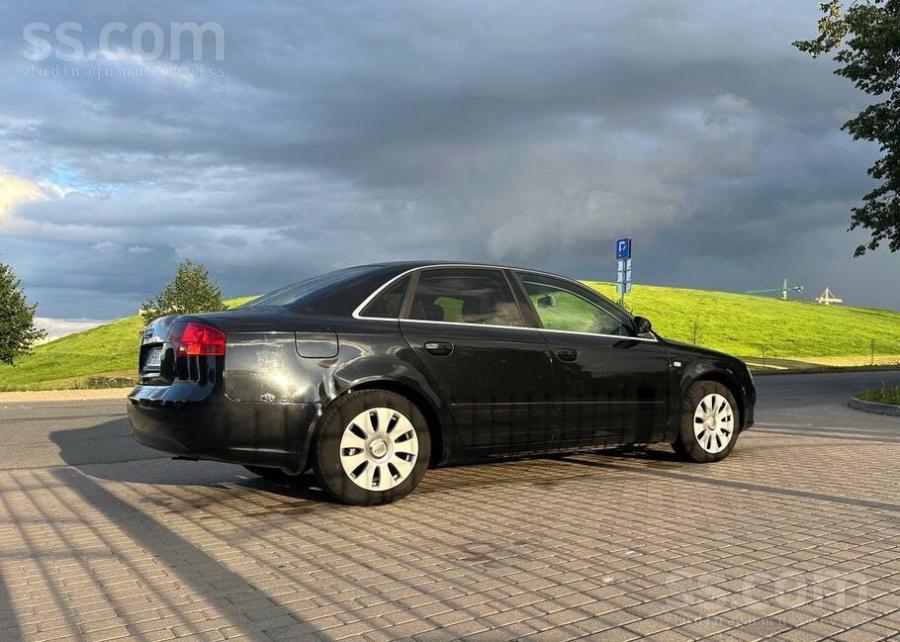 Black Audi A4 2007 in Riga, with an engine capacity of 2.00 L and mileage of 342 thousand km for 2999 €, photo 4 on AUTOMOTO.COM.LV