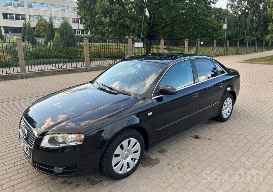 Black Audi A4 2007 in Riga, with an engine capacity of 2.00 L and mileage of 342 thousand km for 2999 €, photo 5 on AUTOMOTO.COM.LV