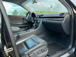 Black Audi A4 2007 in Riga, with an engine capacity of 2.00 L and mileage of 342 thousand km for 2999 €, photo 8 on AUTOMOTO.COM.LV