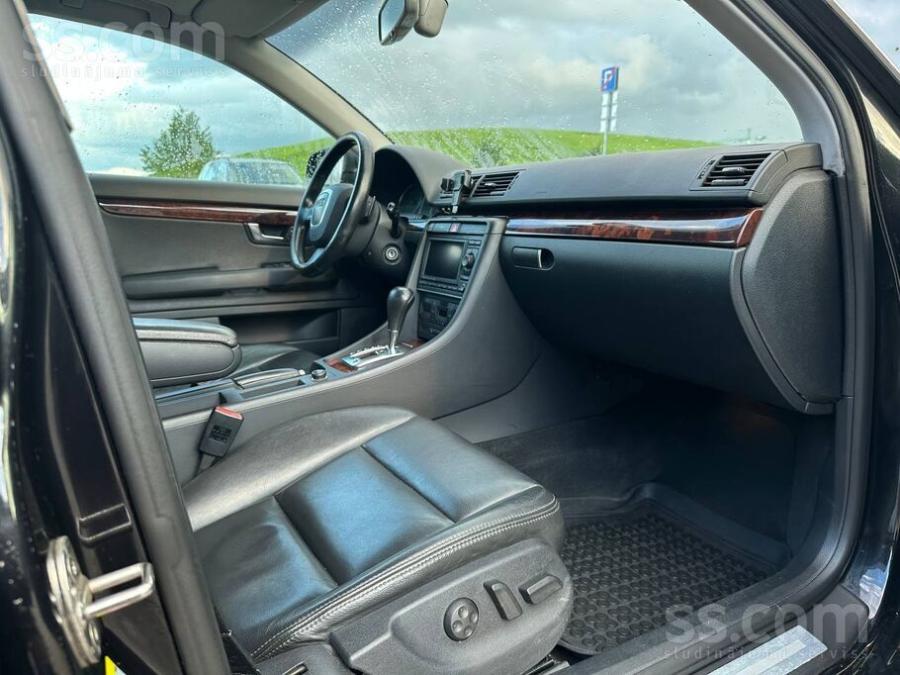 Black Audi A4 2007 in Riga, with an engine capacity of 2.00 L and mileage of 342 thousand km for 2999 €, photo 8 on AUTOMOTO.COM.LV