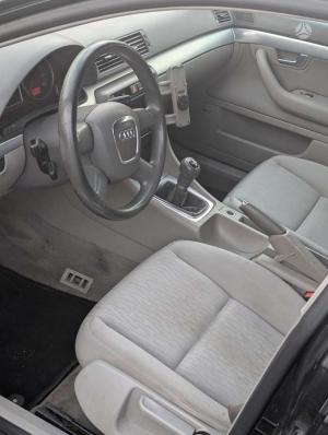 Melns Audi A4 2007 Kupiškis, ar dzinēja tilpumu 1.97 L un nobraukumu 269 tūkst. km par 2050 €, foto 8 vietnē AUTOMOTO.COM.LV