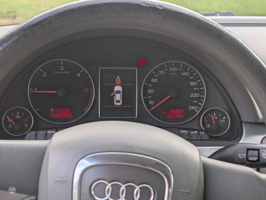 Melns Audi A4 2007 Kupiškis, ar dzinēja tilpumu 1.97 L un nobraukumu 269 tūkst. km par 2050 €, foto 10 vietnē AUTOMOTO.COM.LV