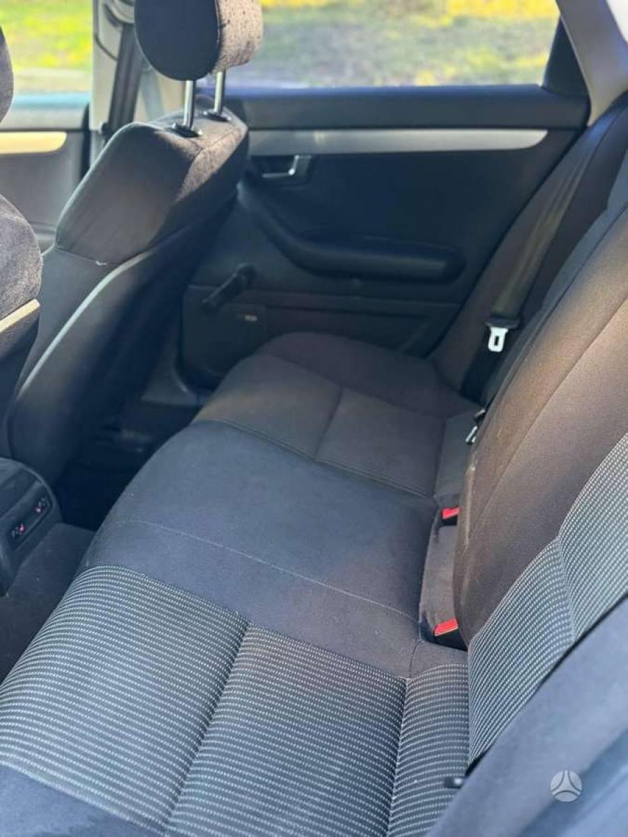 Melns Audi A4 2007 Viļņa, ar dzinēja tilpumu 1.97 L un nobraukumu 400 tūkst. km par 1500 €, foto 10 vietnē AUTOMOTO.COM.LV