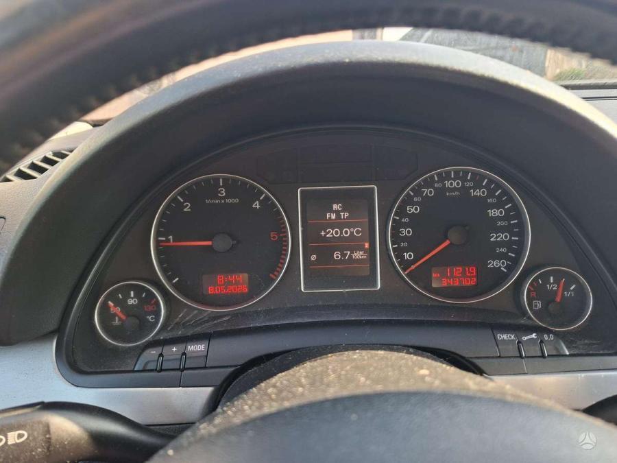 Black Audi A4 2007 in Moletai, with an engine capacity of 1.97 L and mileage of 344 thousand km for 1800 €, photo 1 on AUTOMOTO.COM.LV
