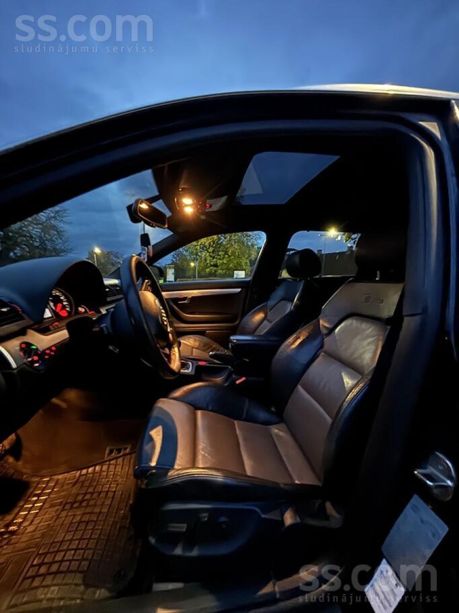 Black Audi A4 2007 in Tukums, with an engine capacity of 3.00 L and mileage of 336 thousand km for 2600 €, photo 5 on AUTOMOTO.COM.LV