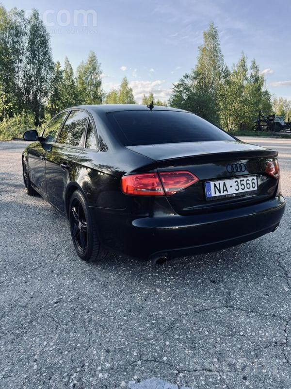 Black Audi A4 2008 in Jekabpils, with an engine capacity of 3.00 L and mileage of 380 thousand km for 8300 €, photo 2 on AUTOMOTO.COM.LV