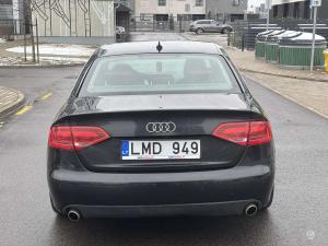 Melns Audi A4 2008 Viļņa, ar dzinēja tilpumu 2.70 L un nobraukumu 380 tūkst. km par 2500 €, foto 4 vietnē AUTOMOTO.COM.LV