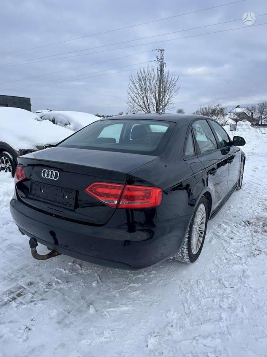 Black Audi A4 2008 in Taurage, with an engine capacity of 1.97 L and mileage of 283 thousand km for 4300 €, photo 4 on AUTOMOTO.COM.LV