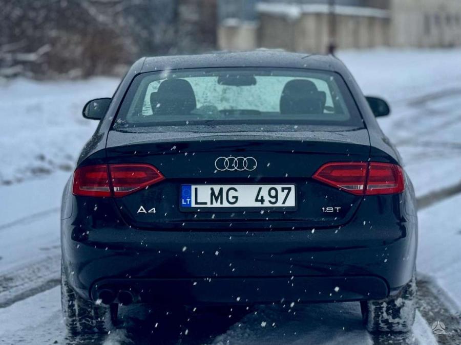 Black Audi A4 2008 in Radviliskis, with an engine capacity of 2.00 L and mileage of 290 thousand km for 3500 €, photo 7 on AUTOMOTO.COM.LV
