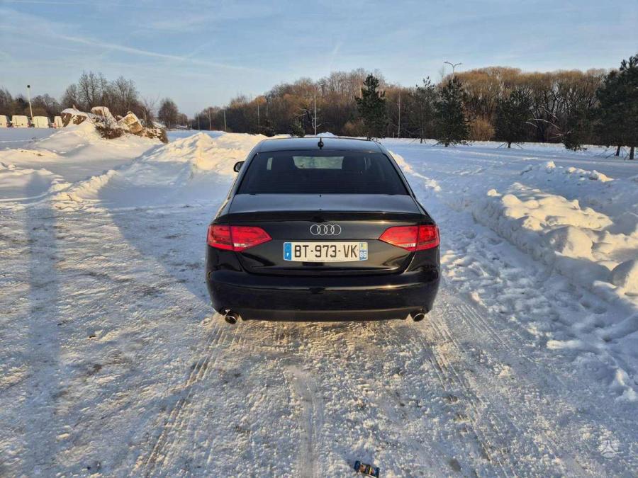Black Audi A4 2008 in Taurage, with an engine capacity of 2.70 L and mileage of 267 thousand km for 4700 €, photo 8 on AUTOMOTO.COM.LV