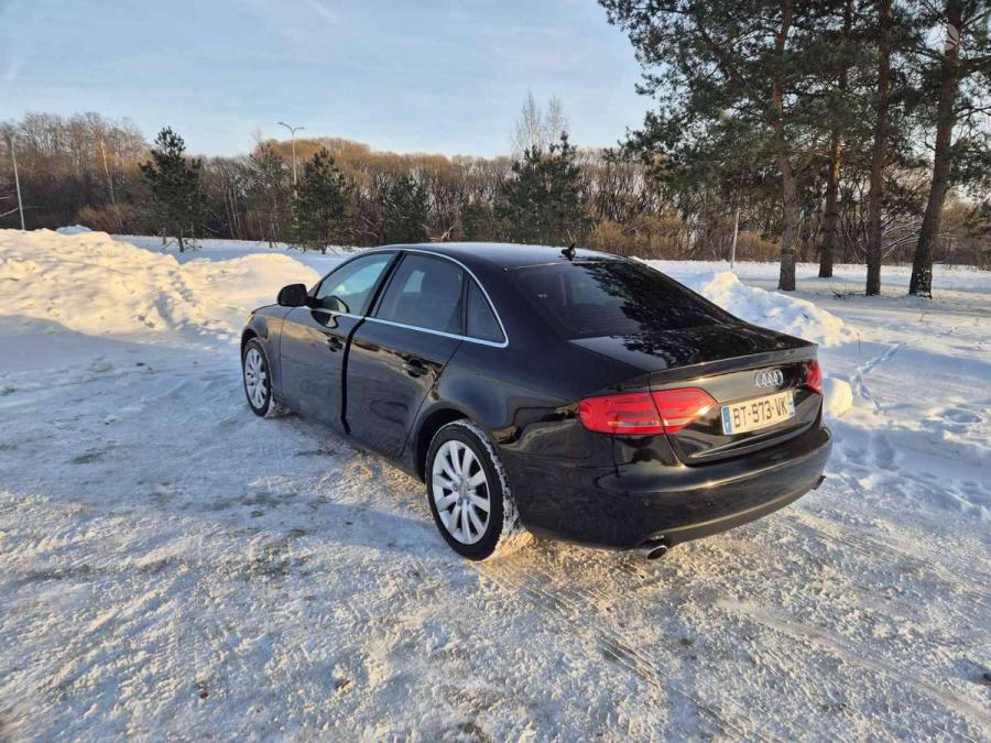 Black Audi A4 2008 in Taurage, with an engine capacity of 2.70 L and mileage of 267 thousand km for 4700 €, photo 9 on AUTOMOTO.COM.LV