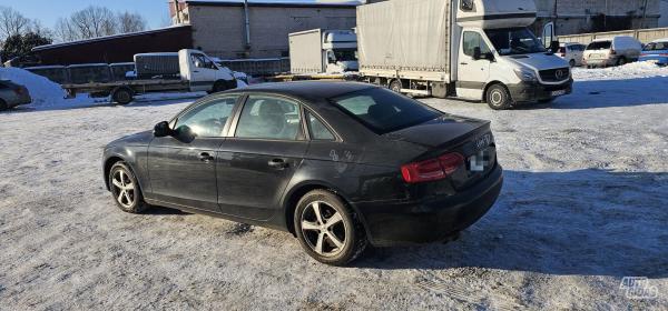 Black Audi A4 2008 in Kaunas, with an engine capacity of 2.00 L and mileage of 400 thousand km for 3250 €, photo 1 on AUTOMOTO.COM.LV
