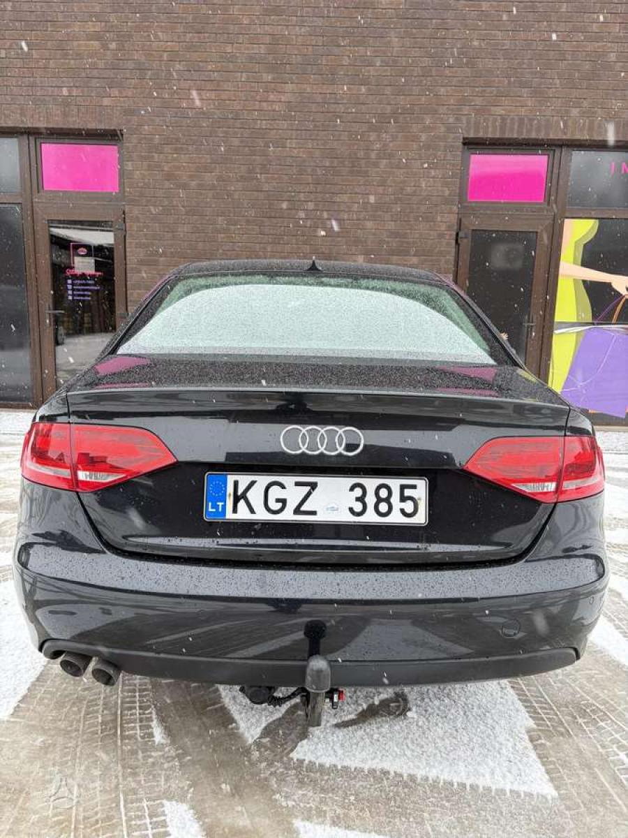 Black Audi A4 2008 in Kaisiadorys, with an engine capacity of 2.00 L and mileage of 315 thousand km for 3850 €, photo 19 on AUTOMOTO.COM.LV