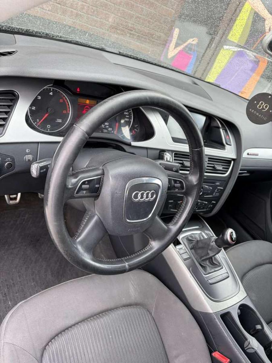 Black Audi A4 2008 in Kaisiadorys, with an engine capacity of 2.00 L and mileage of 315 thousand km for 3850 €, photo 27 on AUTOMOTO.COM.LV