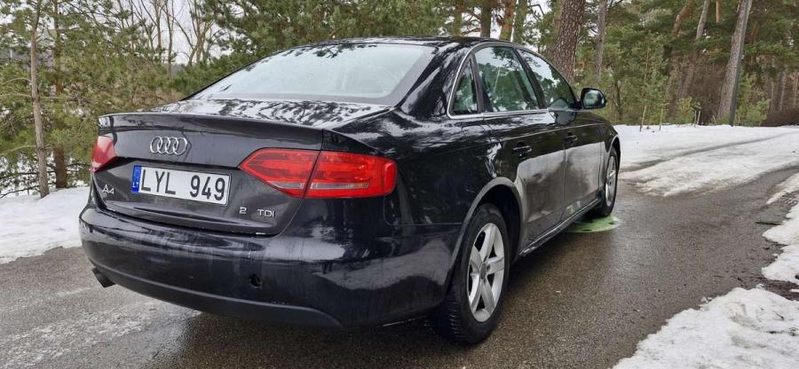 Melns Audi A4 2008 Kauņa, ar dzinēja tilpumu 1.97 L un nobraukumu 340 tūkst. km par 4800 €, foto 4 vietnē AUTOMOTO.COM.LV
